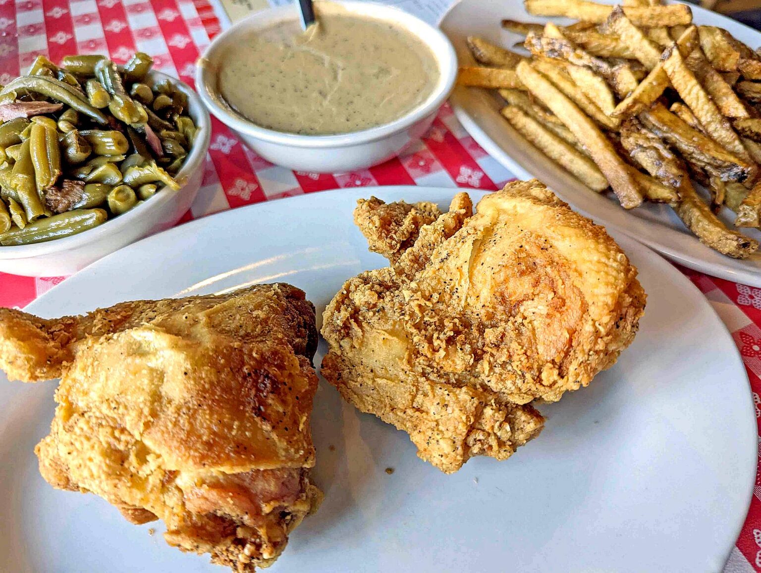 Chicken at Stroud's skips the fryolator - Hungry Travelers