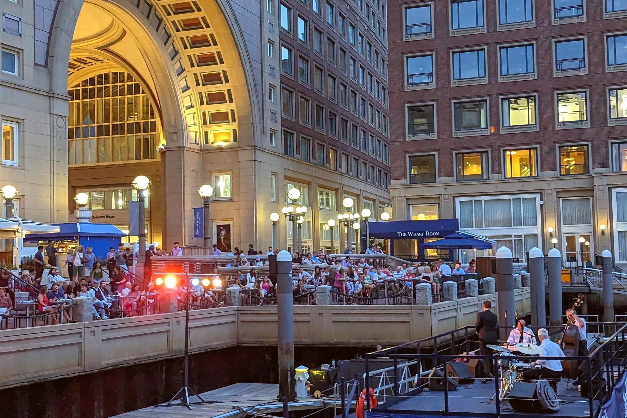 Summer in the City means party by the harbor - Hungry Travelers